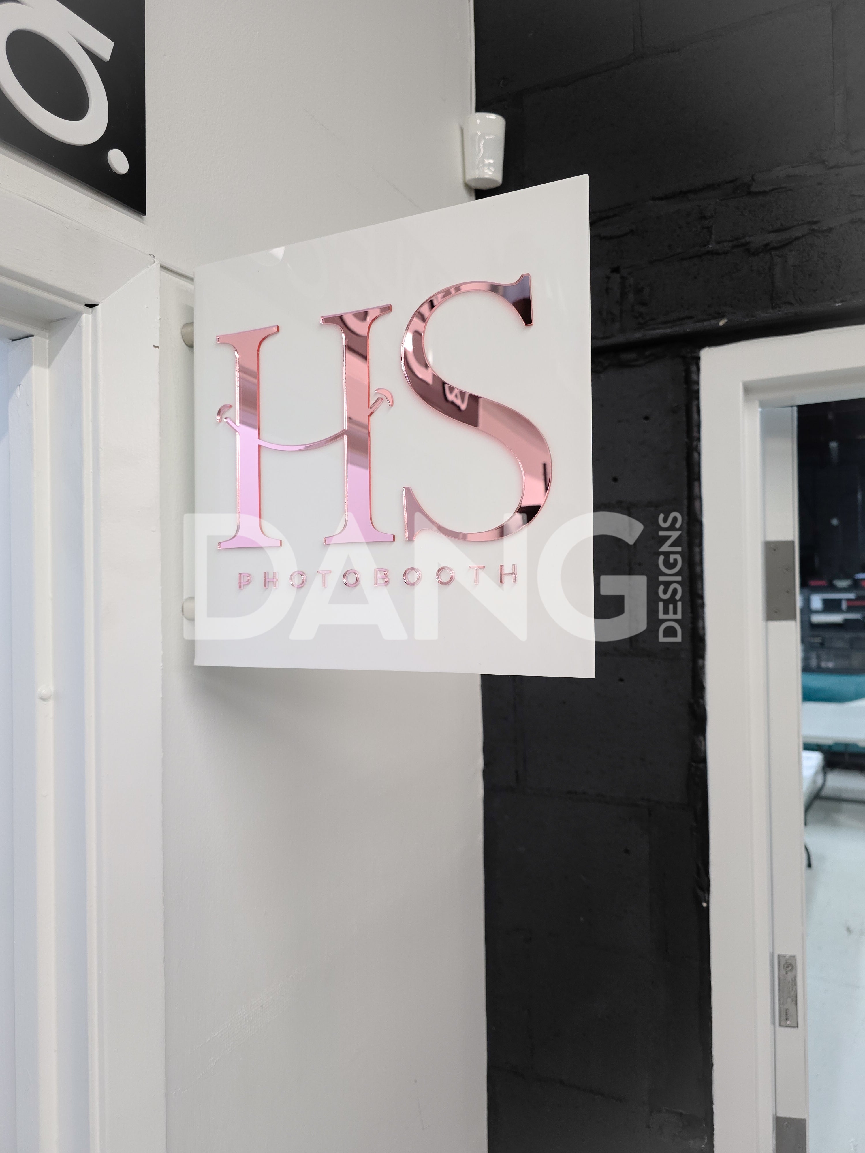 Custom Acrylic Business Laneway Sign – Dang Designs